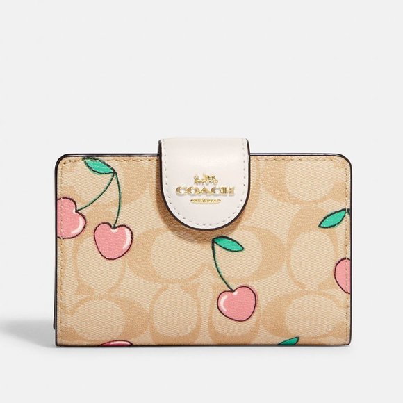 Coach | Bags | Coach Medium Corner Zip Wallet In Signature Canvas With ...